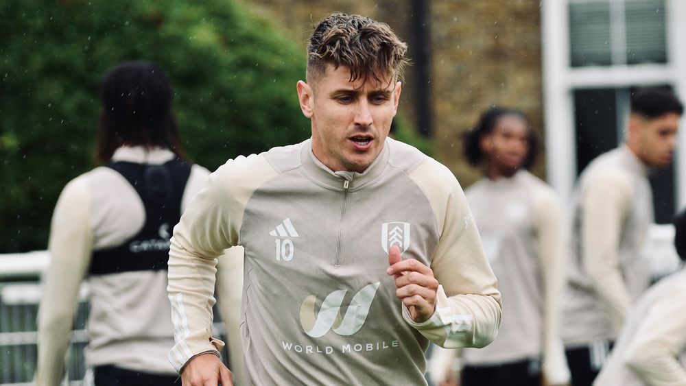 Fulham FC - Motspur Parklife: Willian Returns For Shooting Drills
