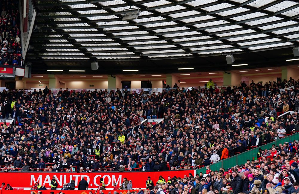 Fulham FC - Man Utd Fan Gallery