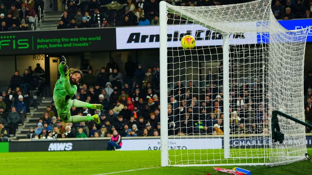 Fulham FC - Vote Reedy for Premier League Goal of the Month!