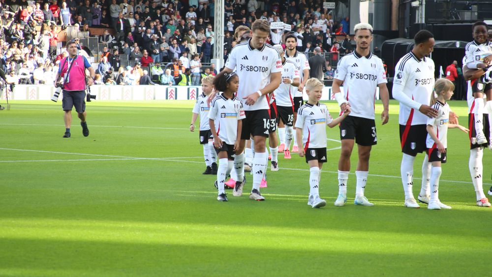 Fulham FC - Kiara’s mascot experience!