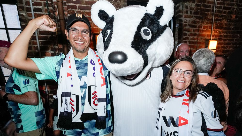 Fulham FC - Gallery: Phulham Fan Meet-Up