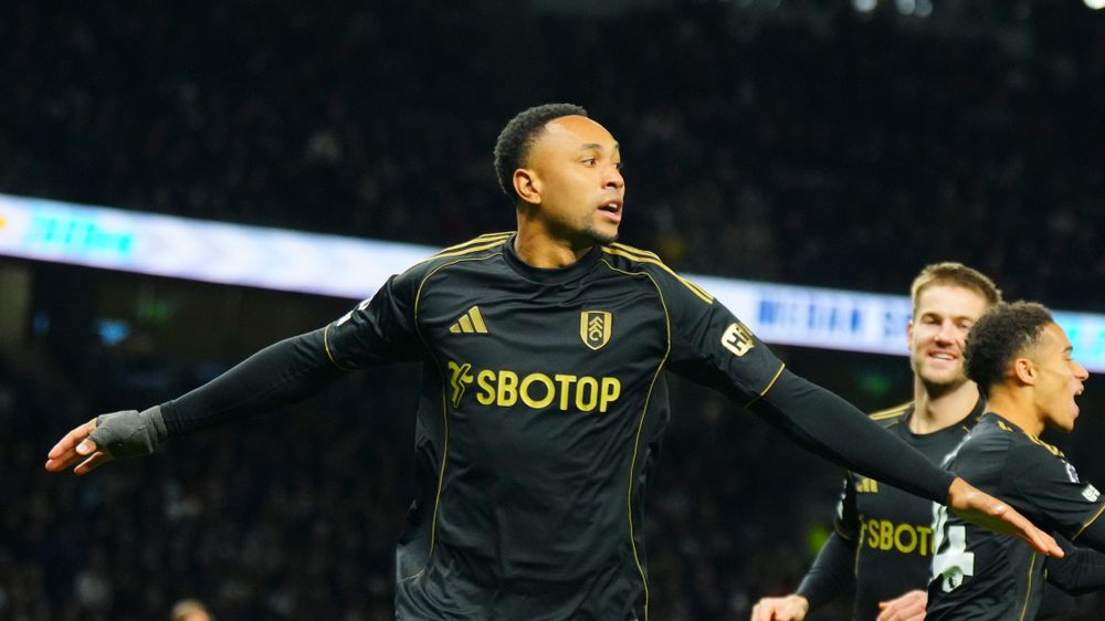 Fulham FC - FUL ACCESS: Firing out the blocks