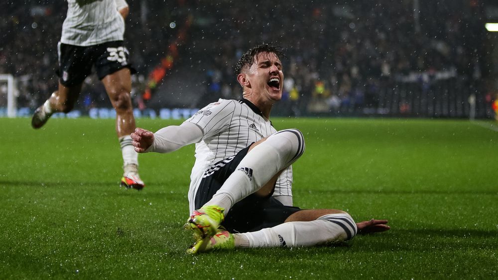 Fulham FC - Cairney Claims Goal Of The Season!